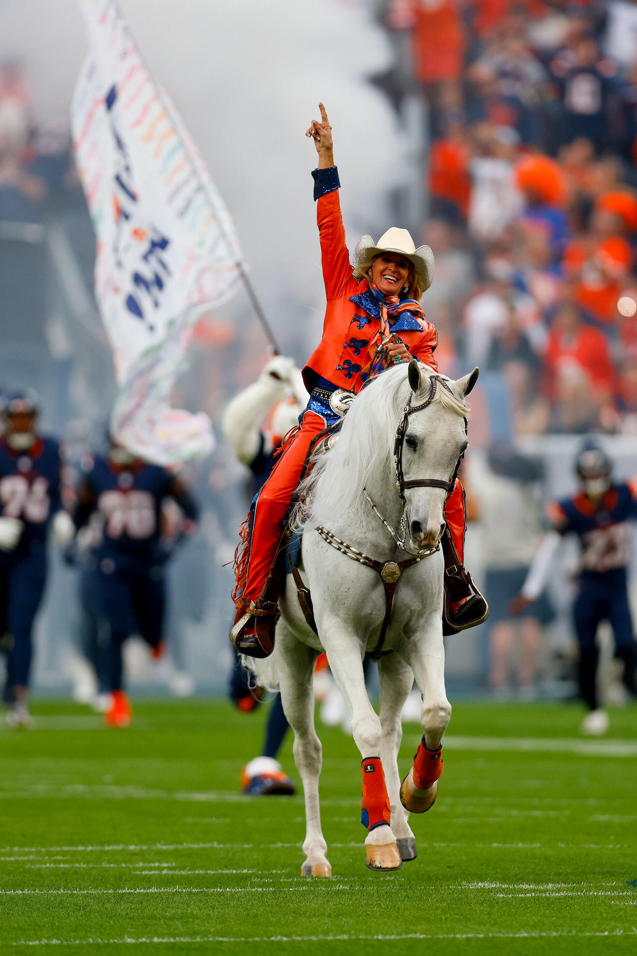 Denver Broncos mascot Thunder runs strong in the hearts of fans, 33 ...