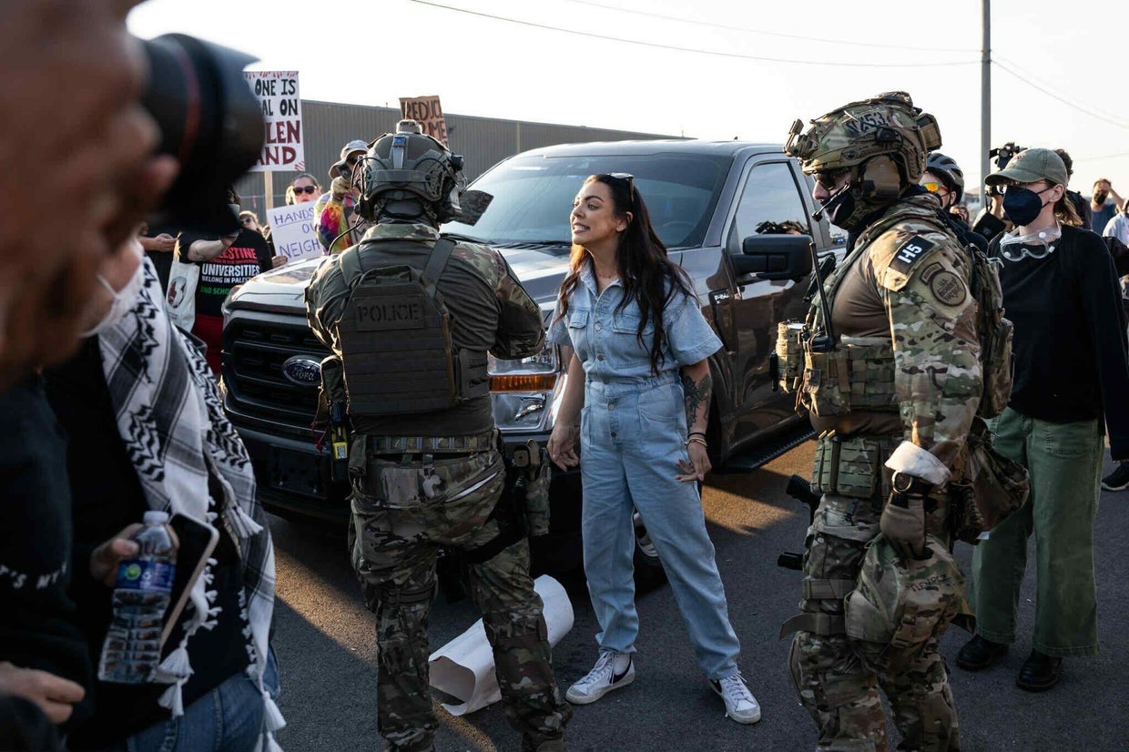 2 Illinois National Guard members speak out: "I won't turn against my ...