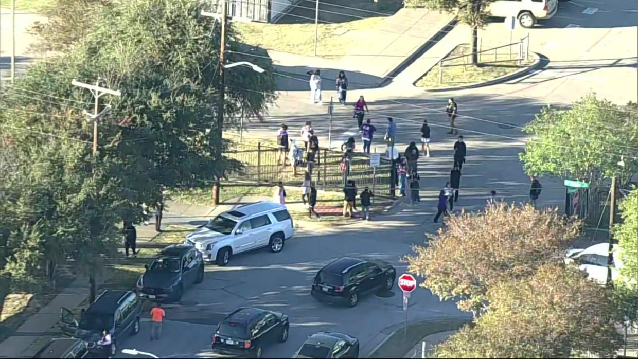 No suspicious items found after reported bomb threat at Fort Worth high ...