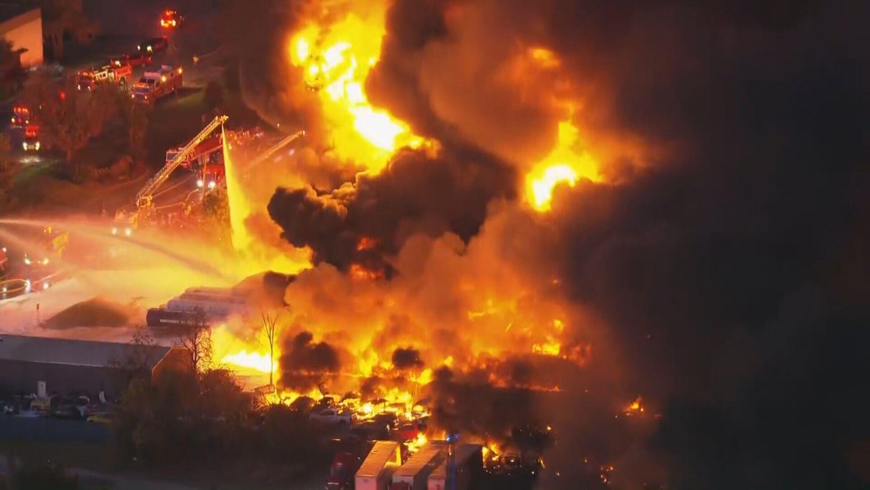 Video of UPS plane crash in Louisville provides clues as investigators ...