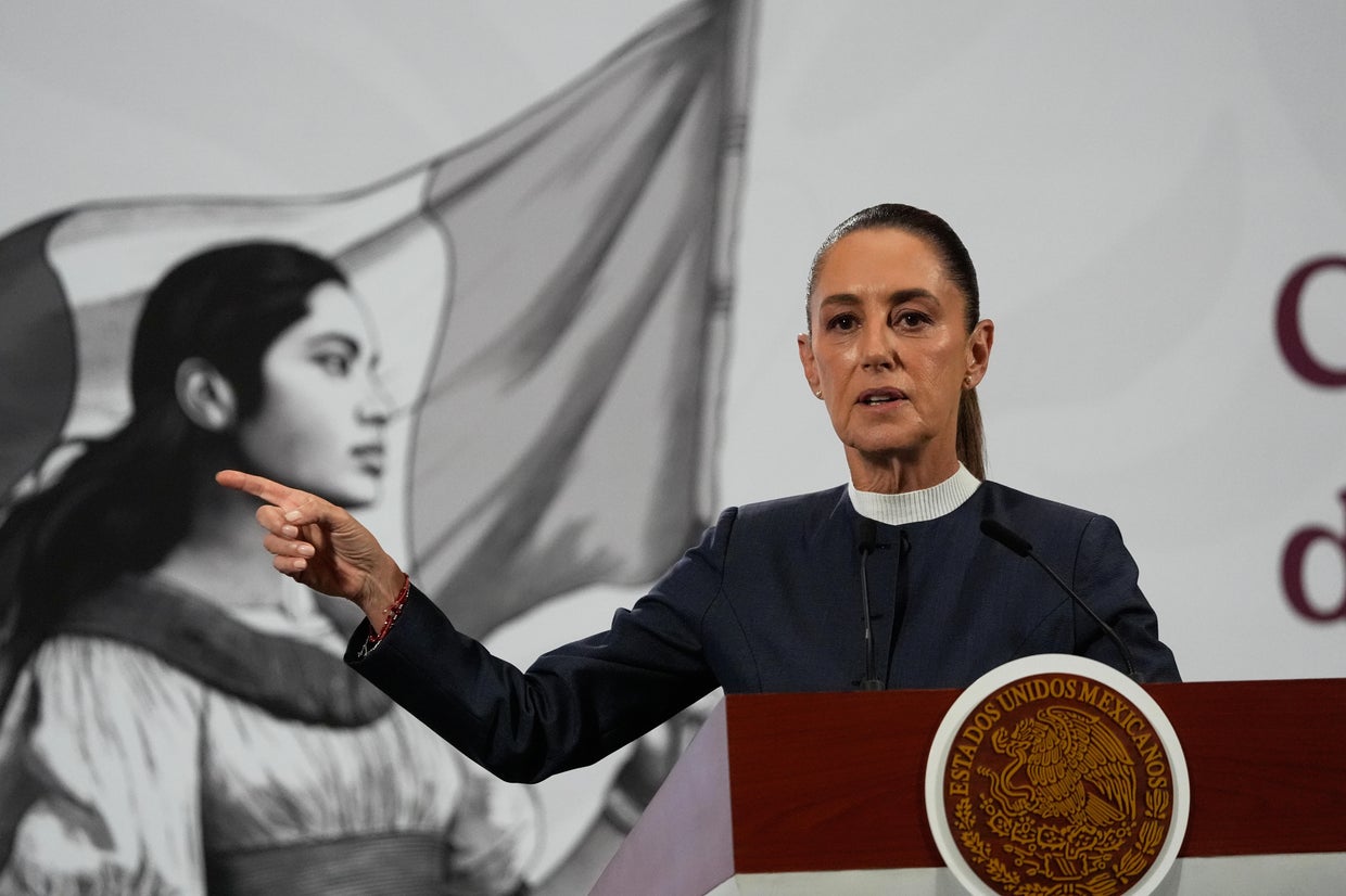 Man arrested after groping Mexican President Claudia Sheinbaum on ...