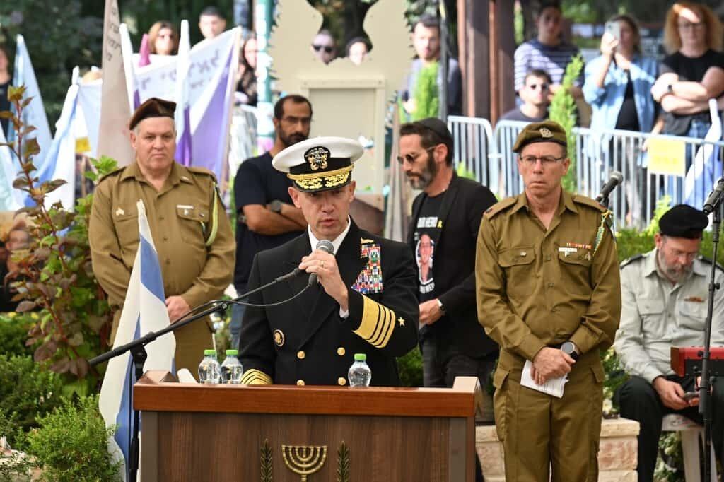 Omer Neutra laid to rest at funeral in Israel - CBS New York