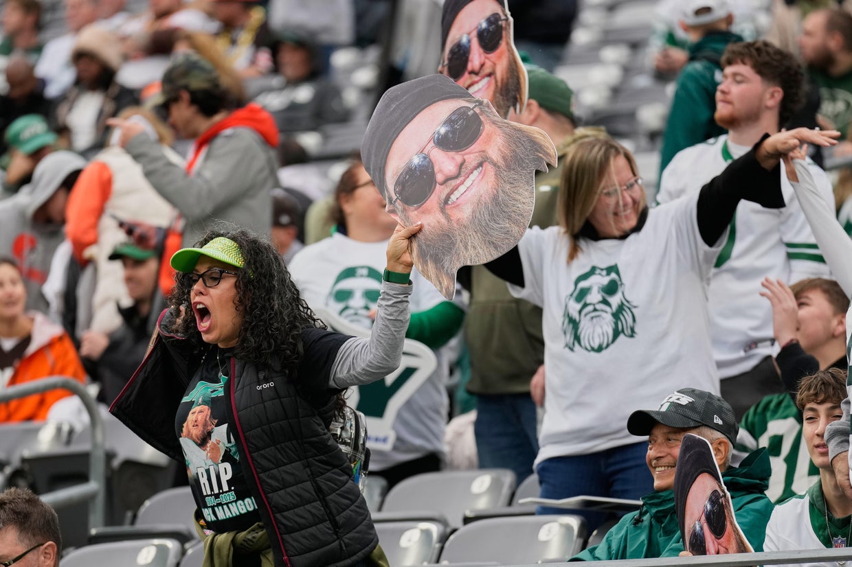 Jets honor late Nick Mangold in tribute before game against Browns ...