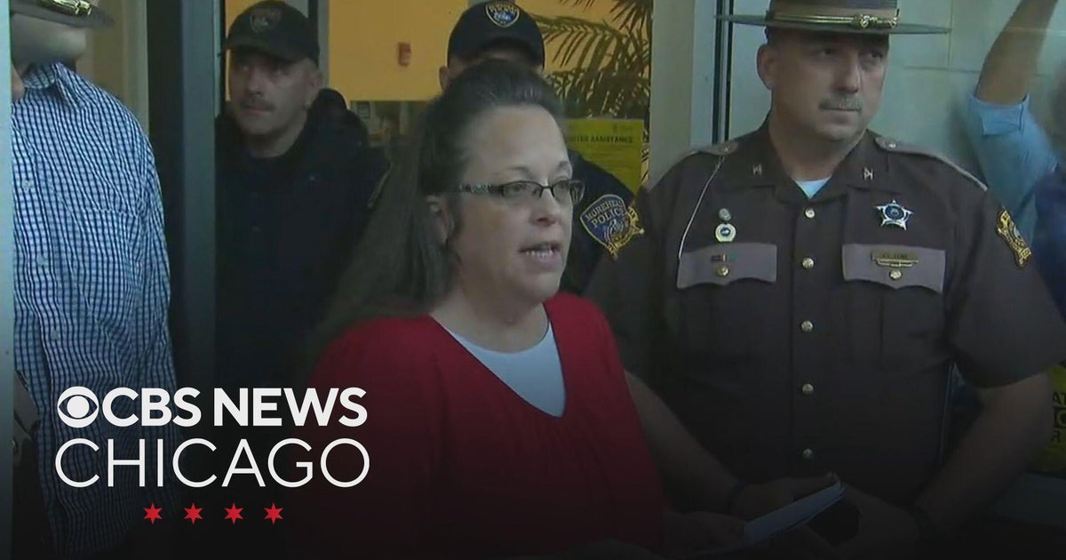 Supreme Court Rejects By Kim Davis To Overturn Landmark Decision