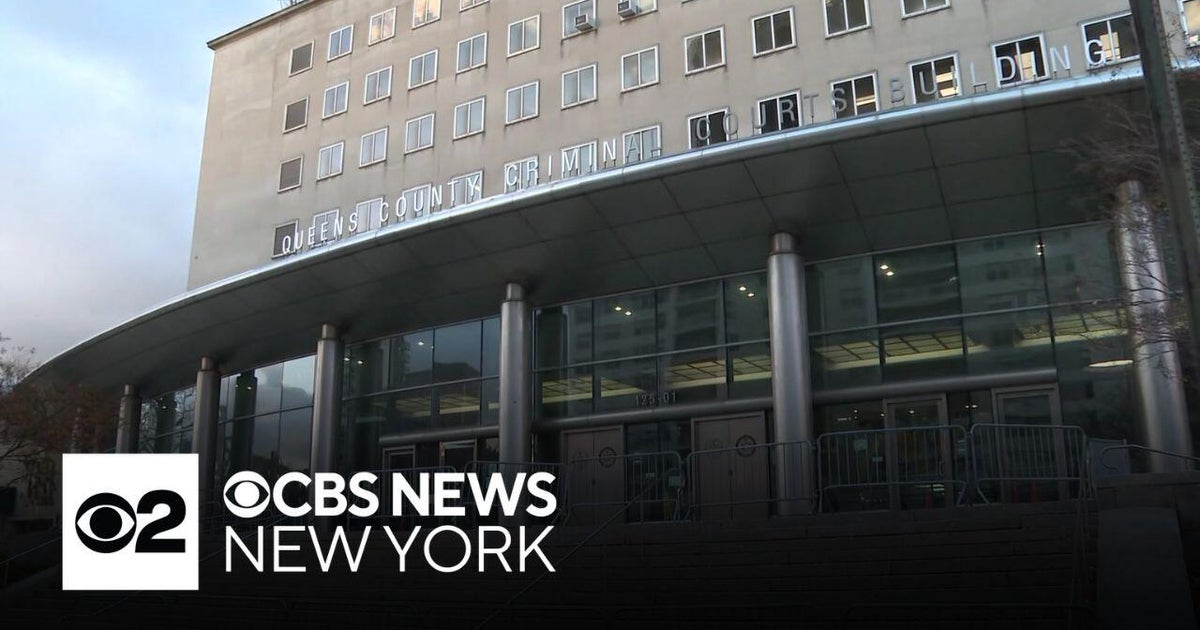 Man sentenced to prison for stealing 3 Queens County homes - CBS New York