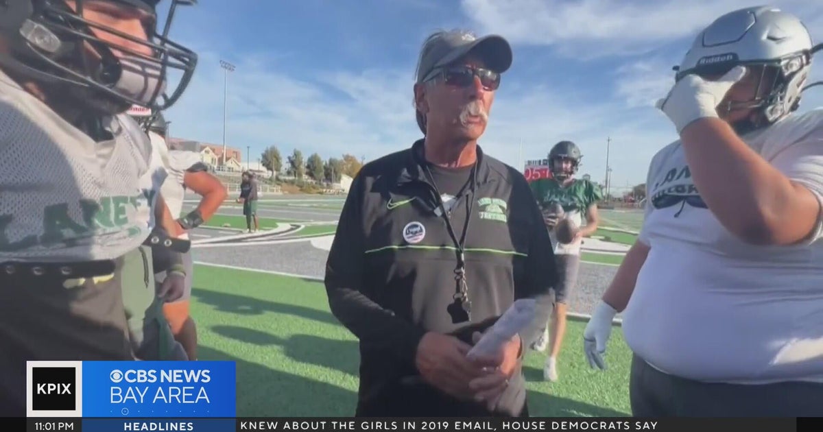 Laney College football players talk coach's impact after shooting - CBS ...