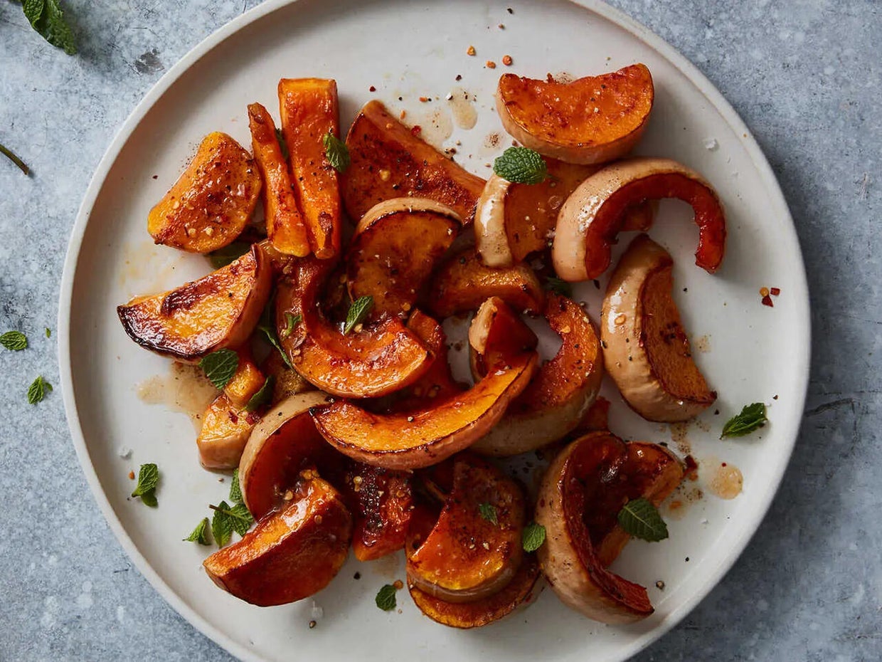 Recipe: Roasted Butternut Squash With Brown Butter Vinaigrette - CBS News