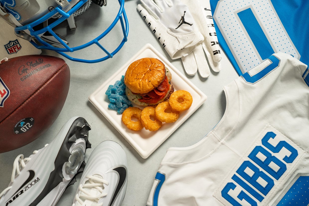 Detroit Lions unveil special Thanksgiving menu, cocktail selections at ...