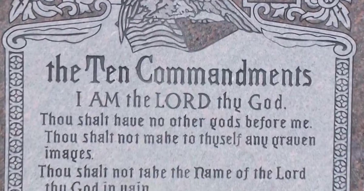 Texas families file new lawsuit to ban the display of Ten Commandments ...