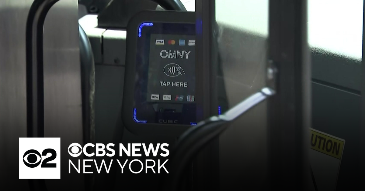 MTA, riders weigh in on free bus fares - CBS New York