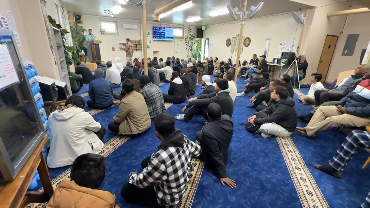 In effort to combat anti-Muslim biases, Denver mosque invites the ...
