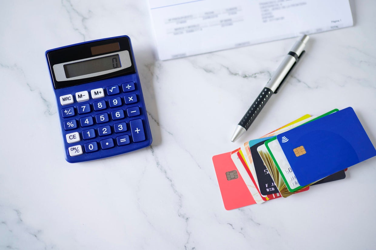 Which is better: debt consolidation or debt resolution? - CBS News