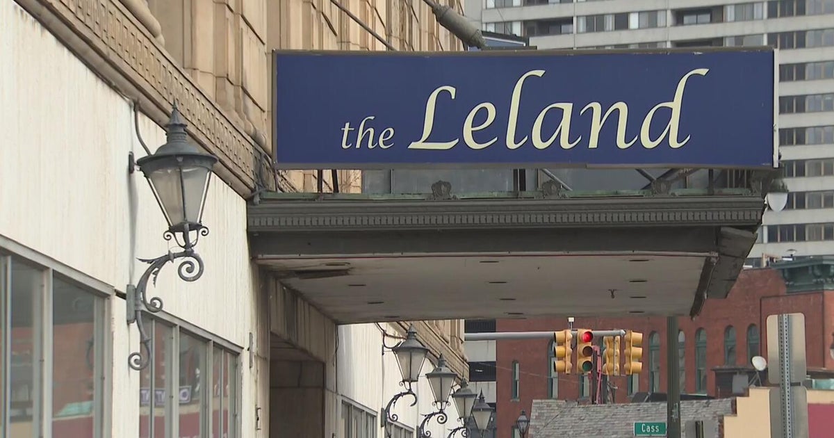 Tenants frustrated with Leland House evacuation in Detroit - CBS Detroit