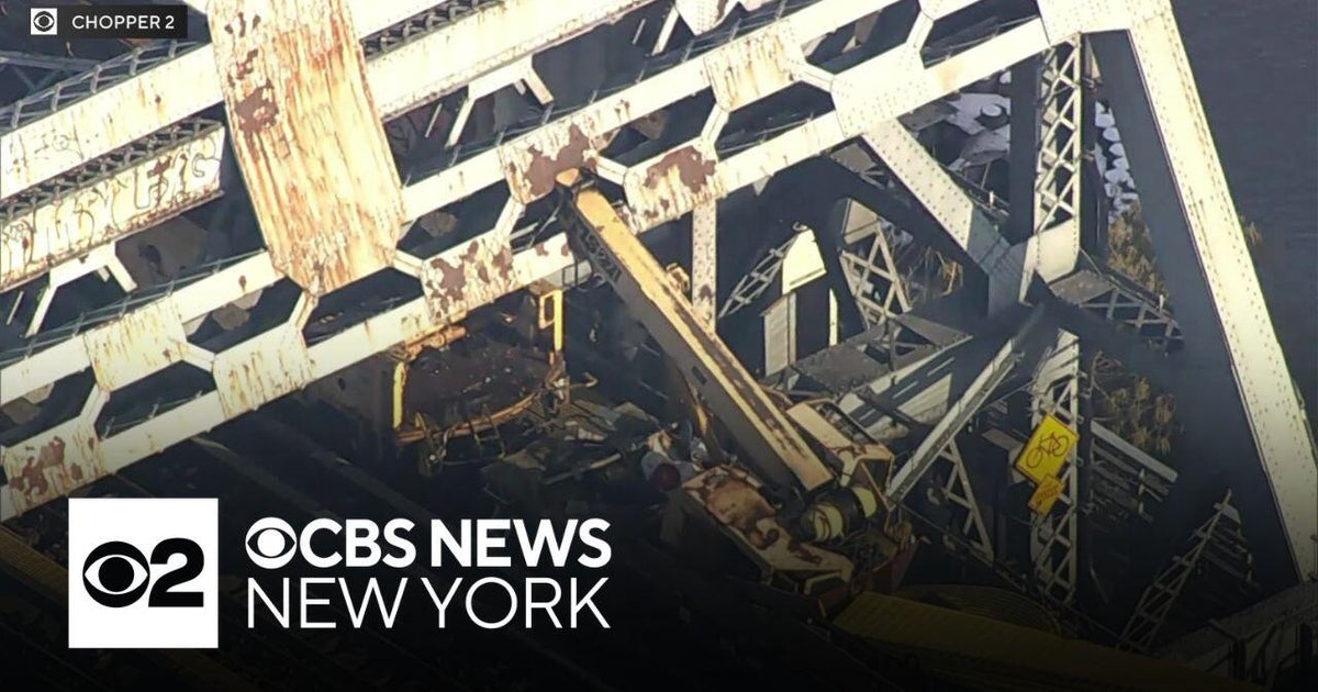 2 hurt after MTA work train hits bridge in Inwood - CBS New York