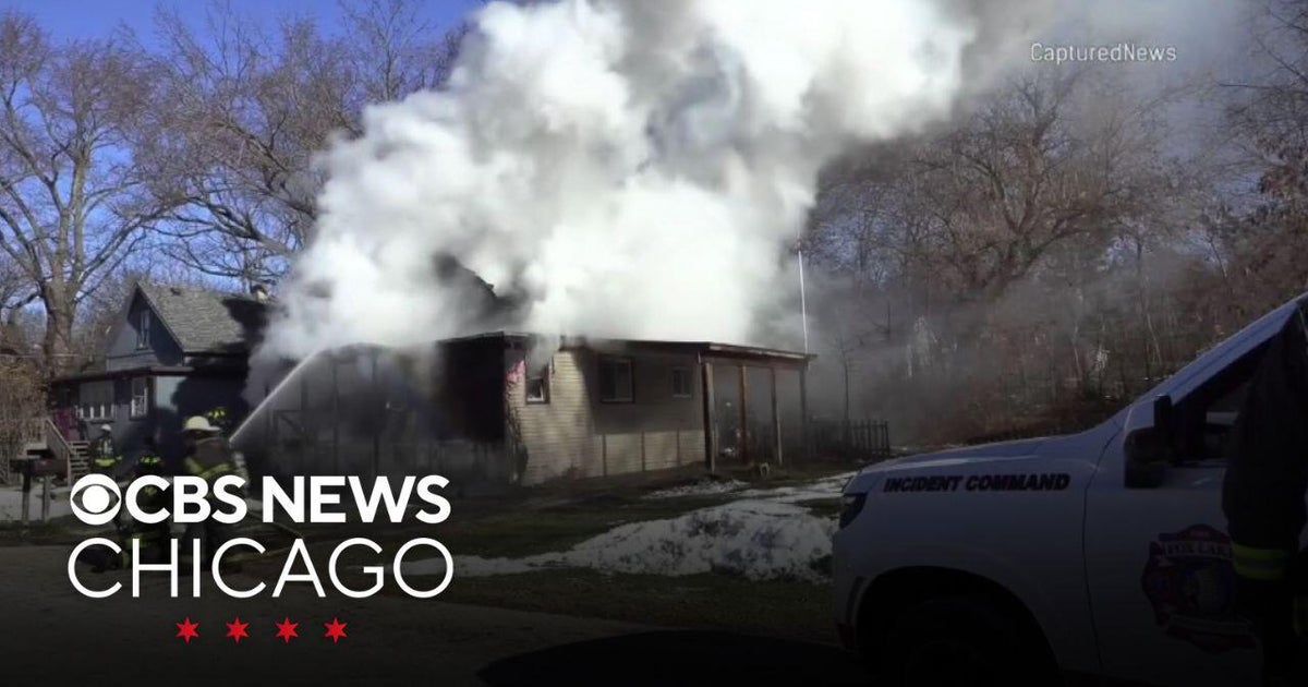 Deadly house fire in Spring Grove, Illinois - CBS Chicago