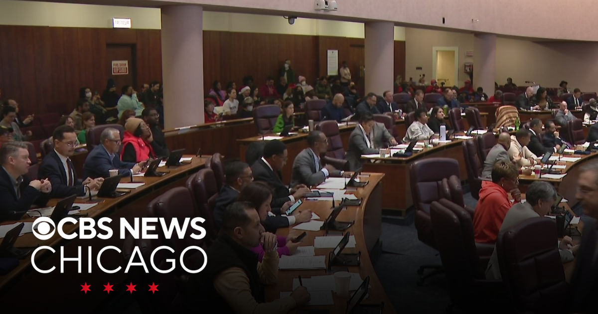 Chicago City Council passes 2026 plan. Johnson can still veto it - CBS ...
