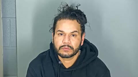 Colorado officer dragged by suspects in vehicle before pair arrested in ...