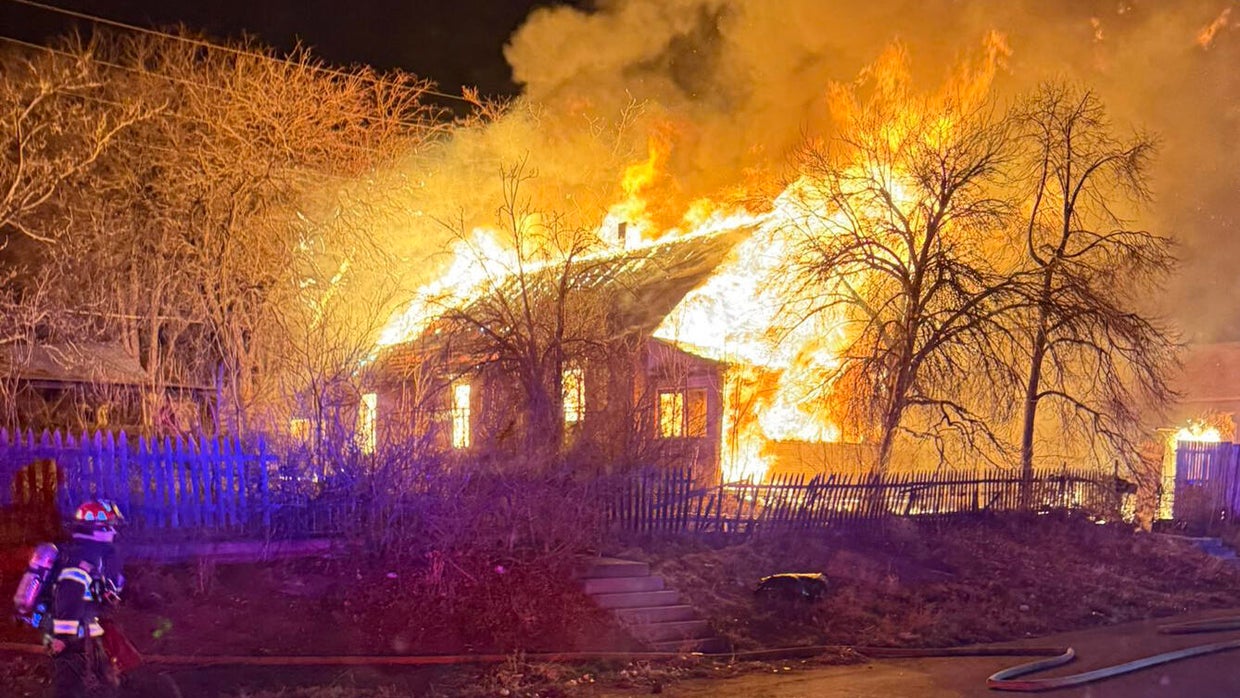 Denver firefighters rush to burning home on Christmas night - CBS Colorado