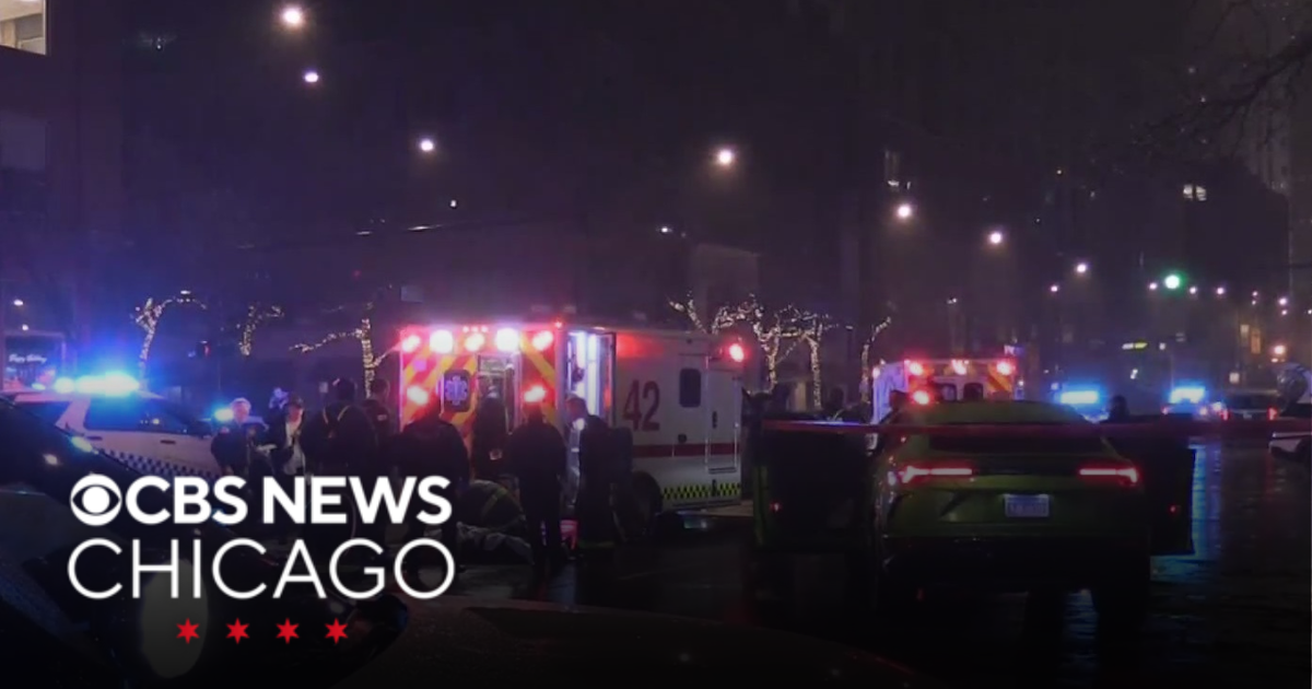 Witnesses recount mass shooting in River North that left 1 dead, 3 hurt ...