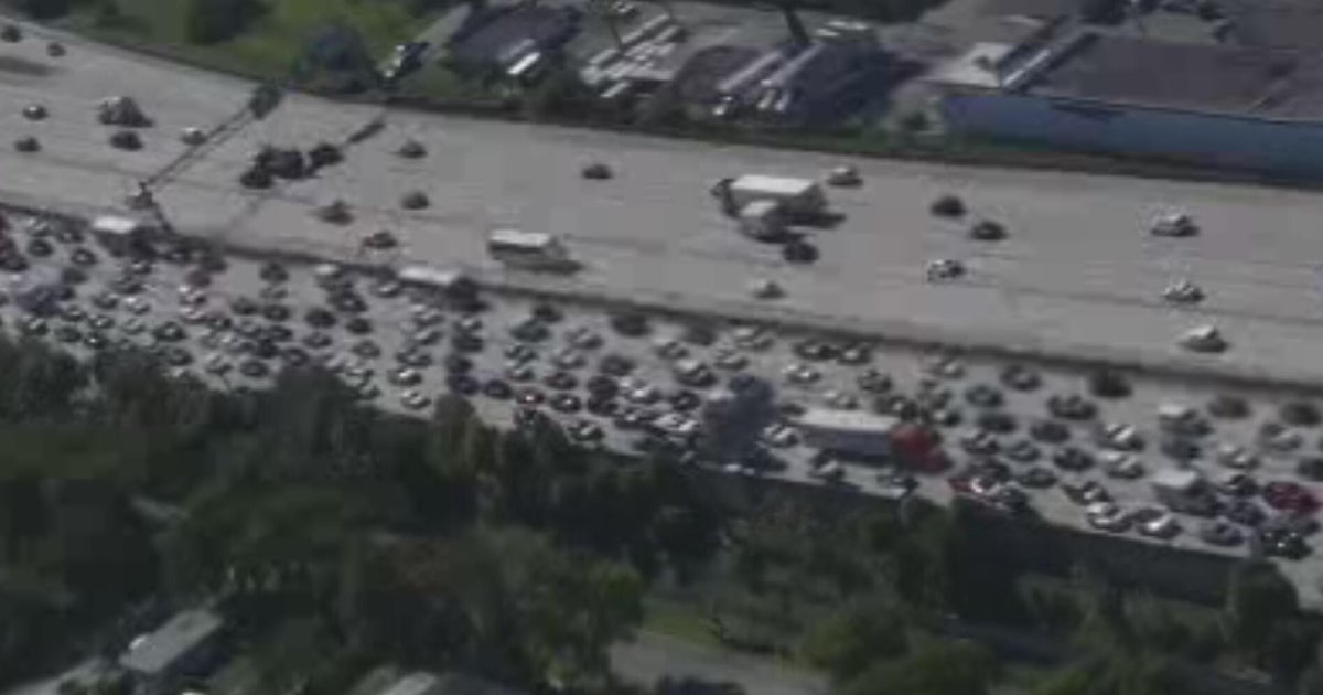 Multivehicle Miami-Dade crash closes several lanes on Interstate 95 ...