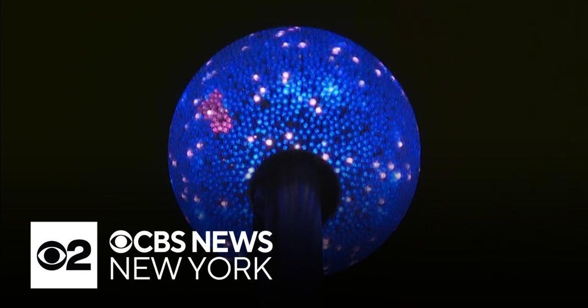 Anticipation grows in Times Square as 2026 inches closer - CBS New York