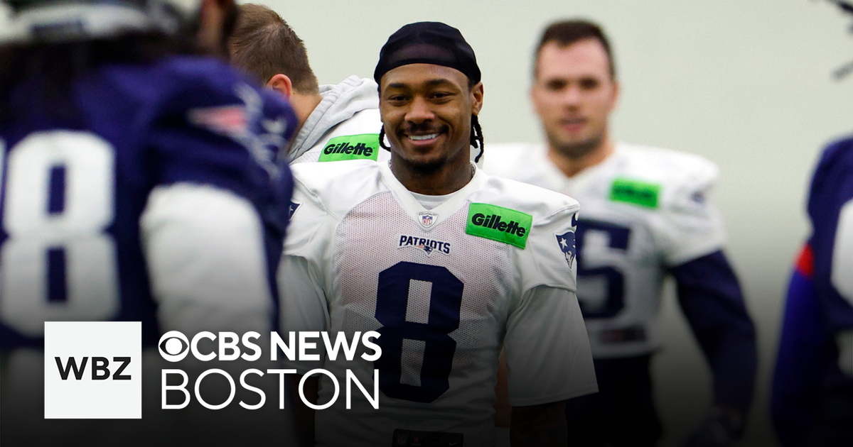 Patriots players Stefon Diggs, Christian Barmore speak after ...