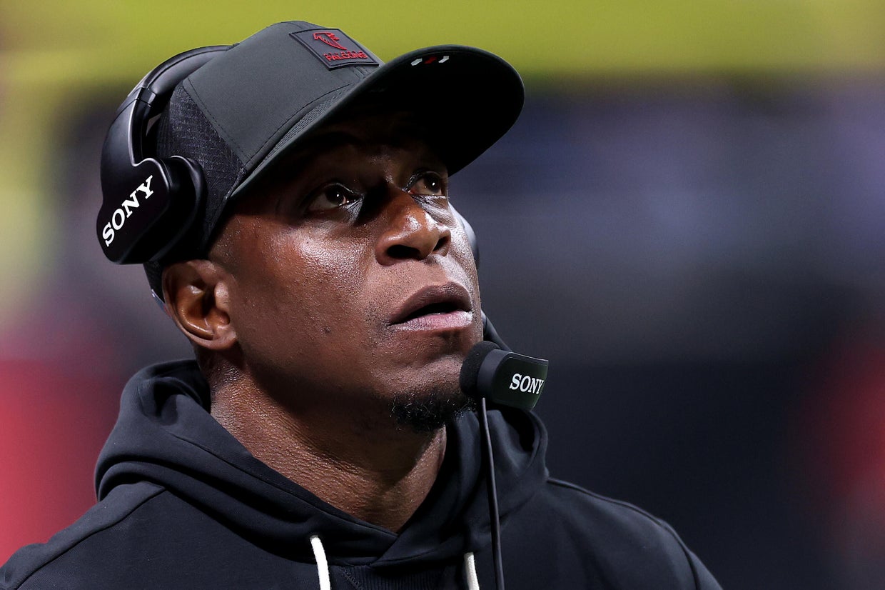 Falcons fire coach Raheem Morris, GM Terry Fontenot hours after ...