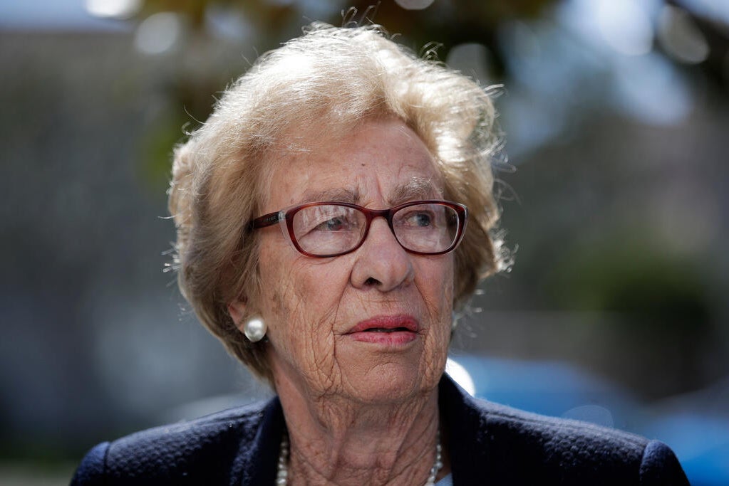 Eva Schloss, Holocaust survivor and Anne Frank's stepsister, dies at 96 ...