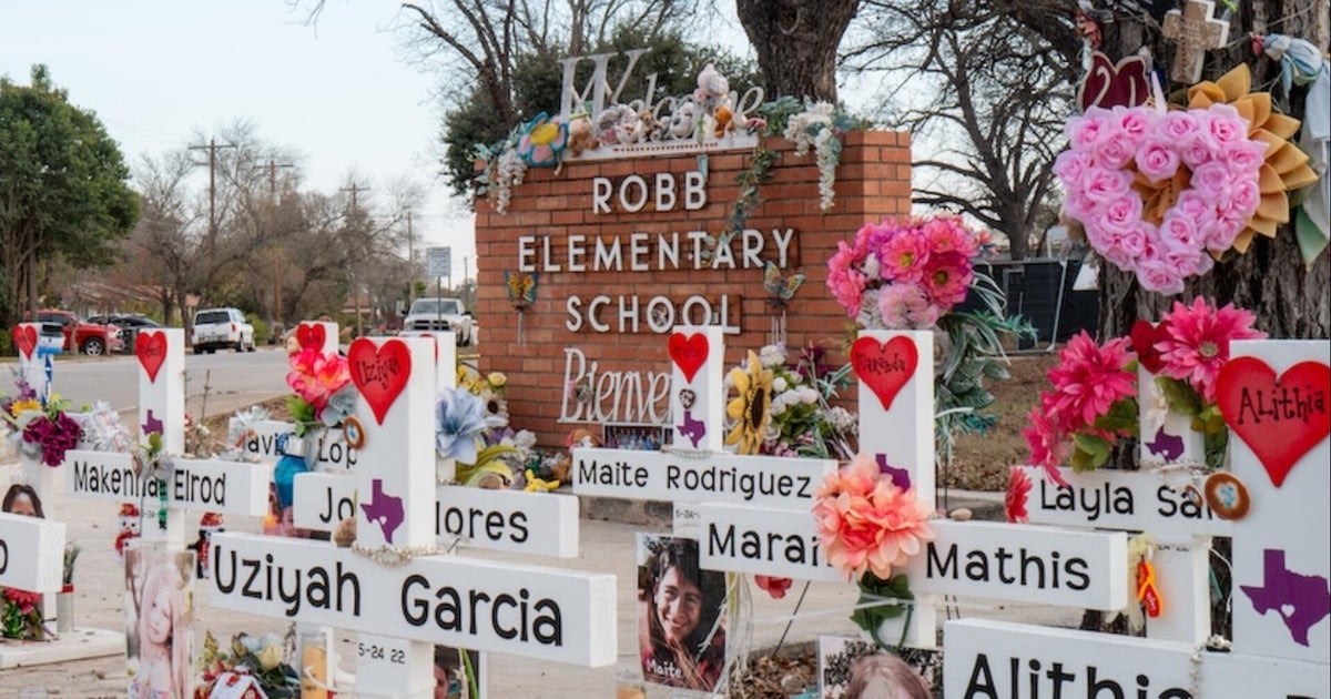 Trial of former Uvalde school officer begins in Texas - CBS News