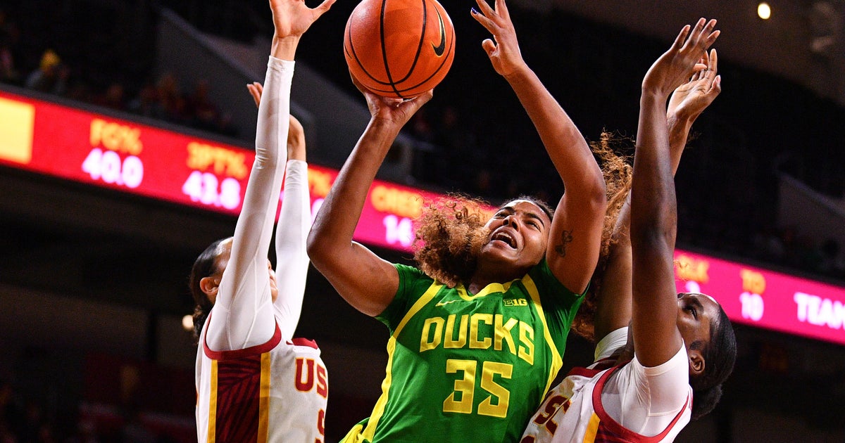 Oregon women score the last 14 points to beat No. 21 USC 71-66 - CBS ...