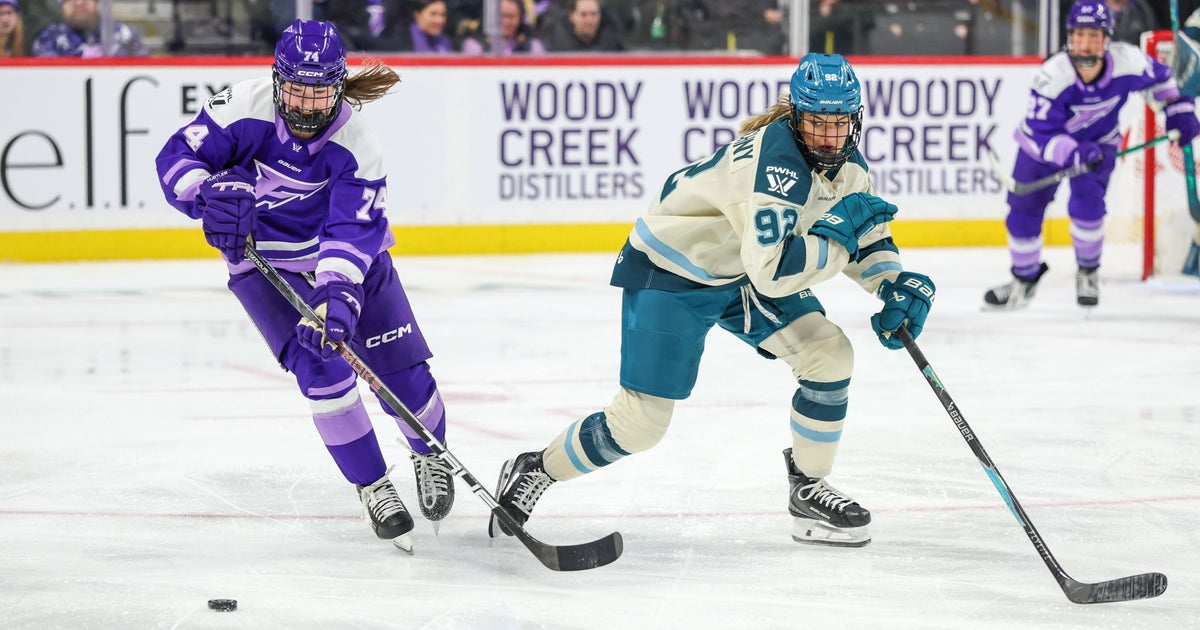 Knoll, Zumwinkle score twice, Frost swamp Torrent 6-2 - CBS Minnesota