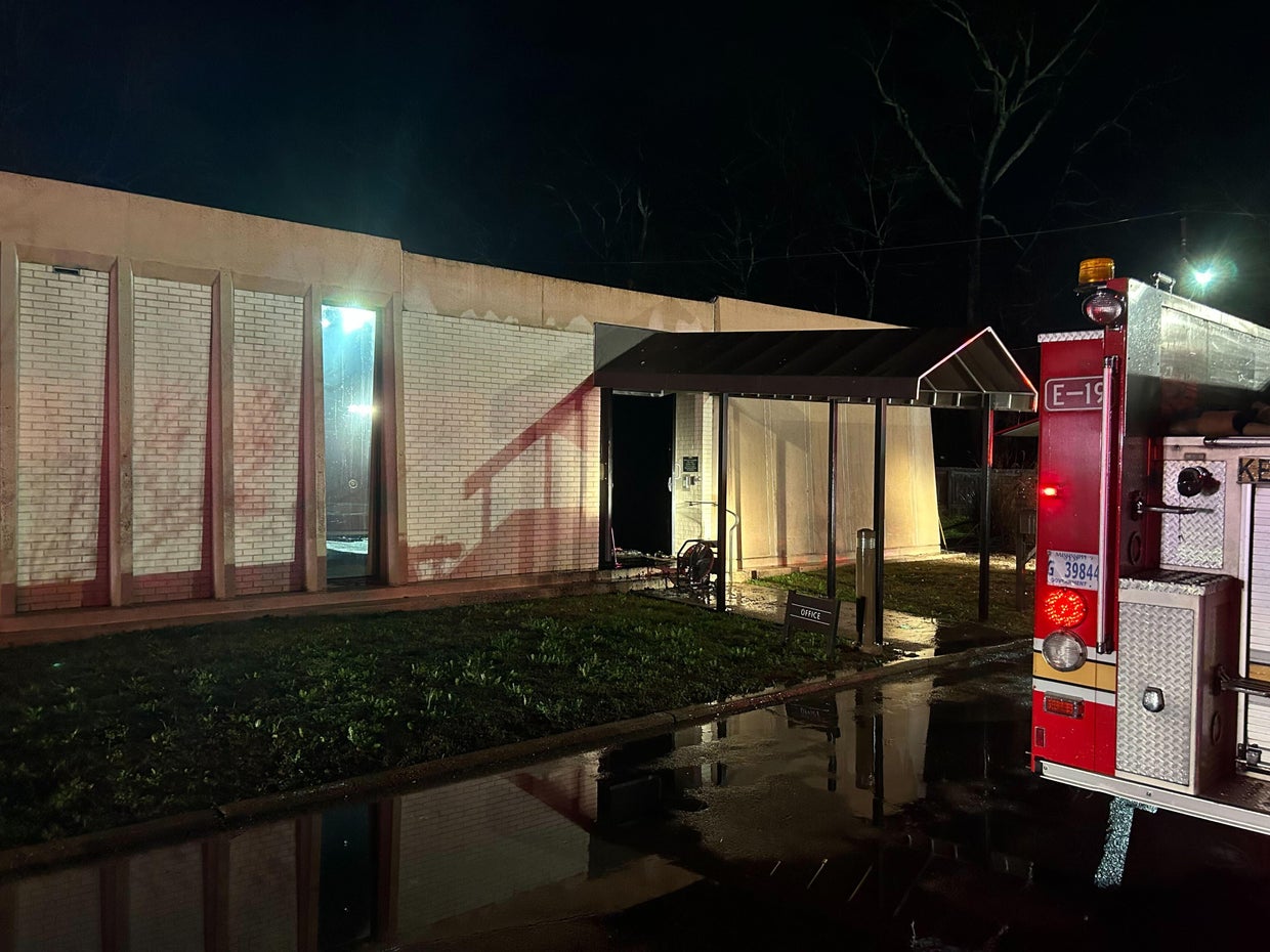 Fire damages historic Mississippi synagogue, suspect arrested - CBS News