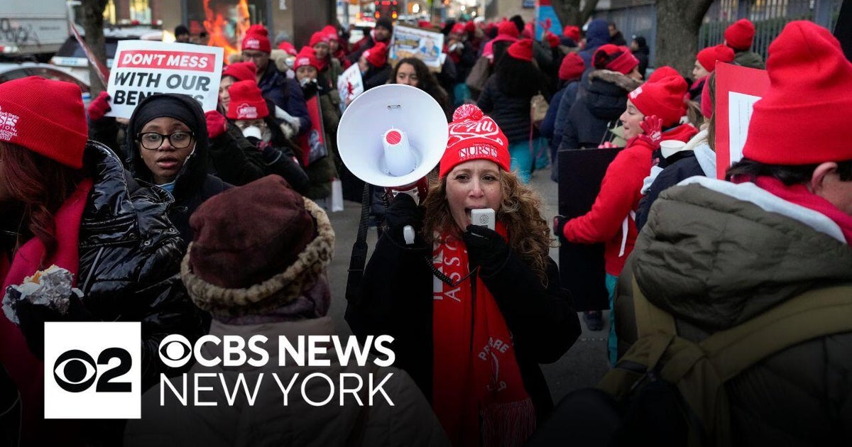 Thousands of NYC nurses on strike at major hospitals | Team Coverage ...