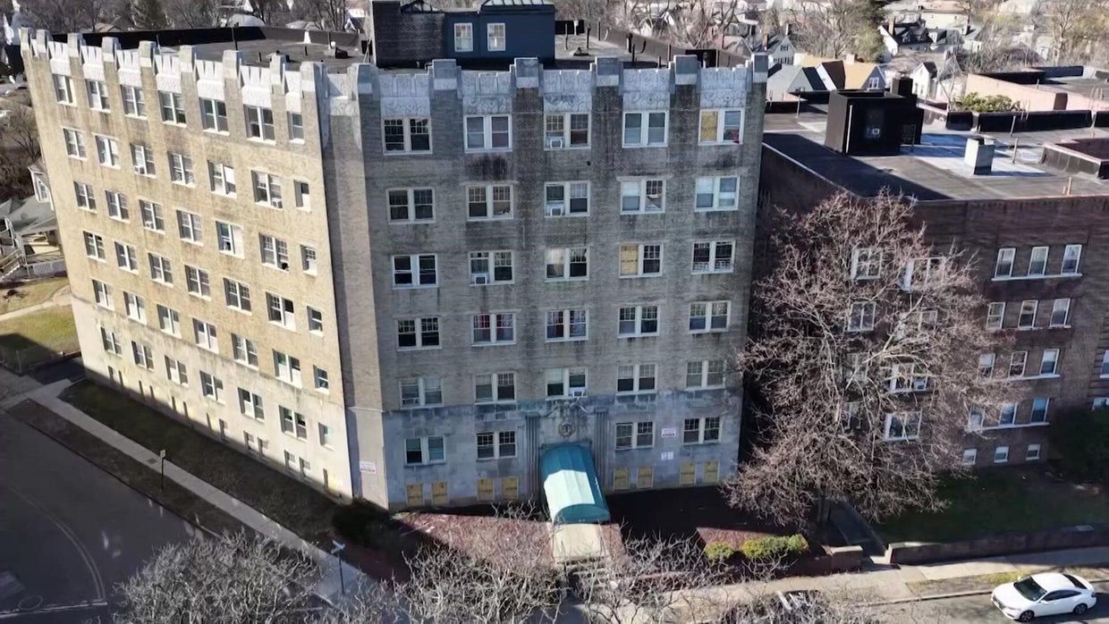 Fire that tore through East Orange, N.J. apartment building ...