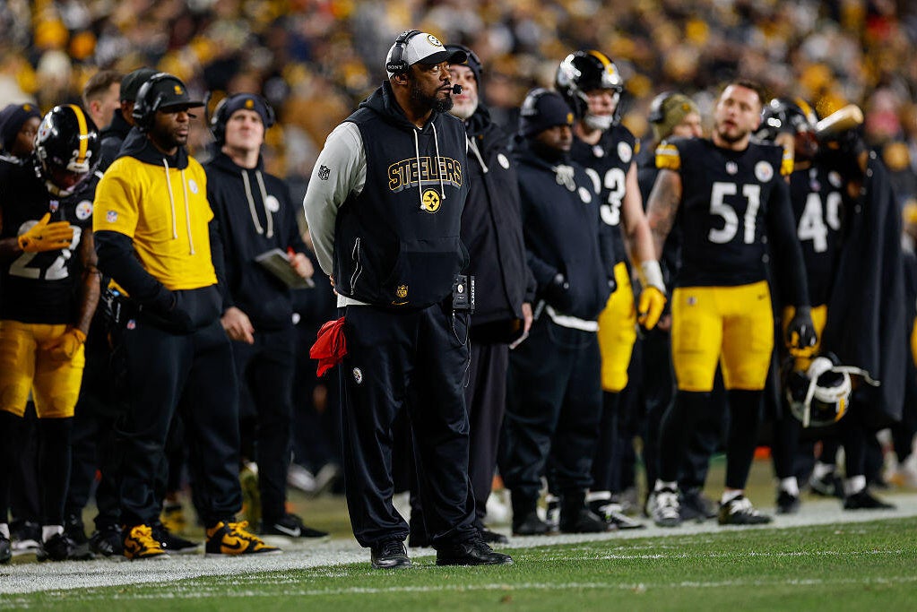 Mike Tomlin stepping down as Pittsburgh Steelers head coach - CBS ...
