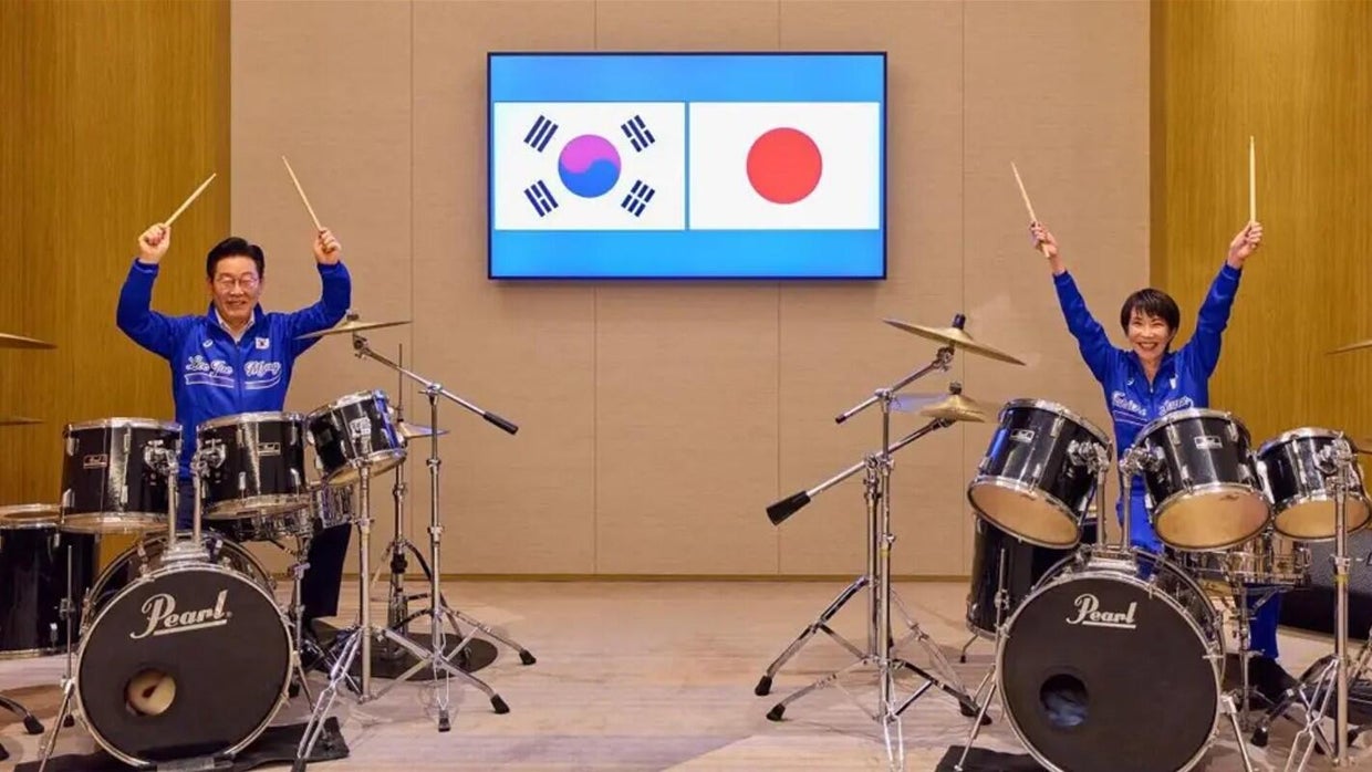 Japanese and South Korean leaders bang out surprise K-pop drum duet ...
