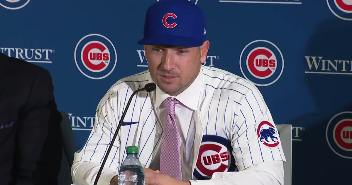 Cubs introduce new third baseman, two-time World Series champ Alex ...
