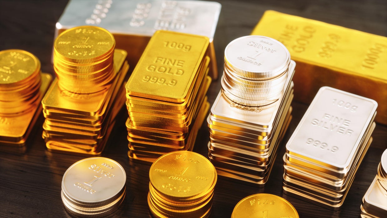 Gold vs. silver: Which will be better for your portfolio in 2026? 5 ...