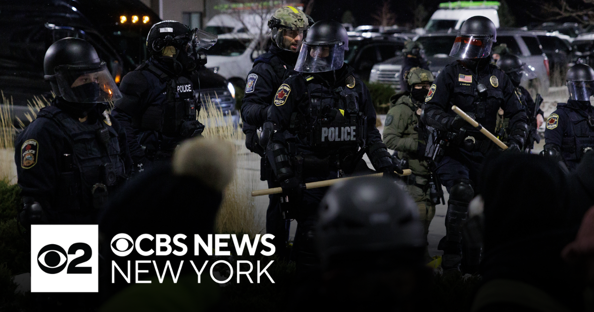 US border patrol commander to leave Minneapolis - CBS New York