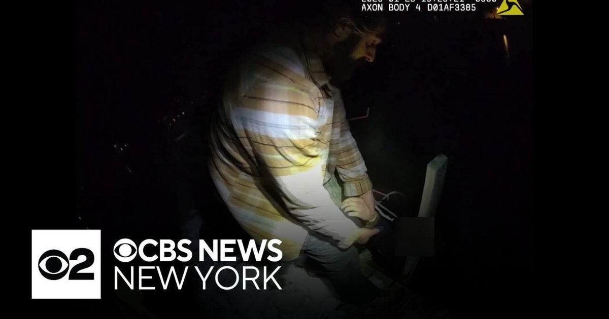 Connecticut man rescued after falling into icy waters at marina - CBS ...