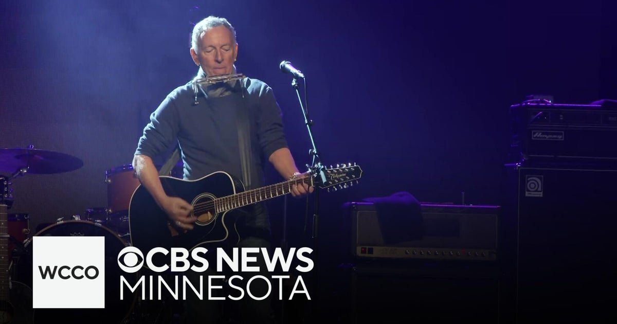 Bruce Springsteen surprises concertgoers at First Avenue in Minneapolis ...
