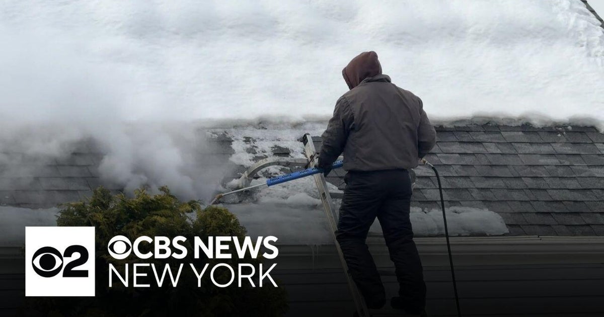 How to fix an ice dam on your roof - CBS New York