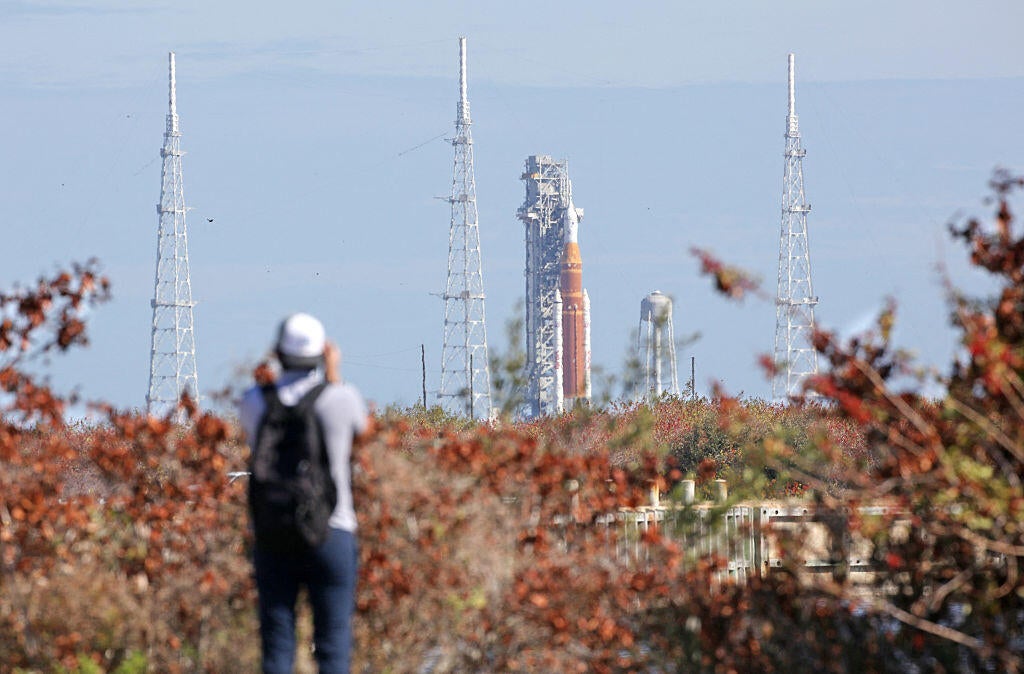 NASA's Artemis II rocket hit by new problem, bumps moonshot into early ...