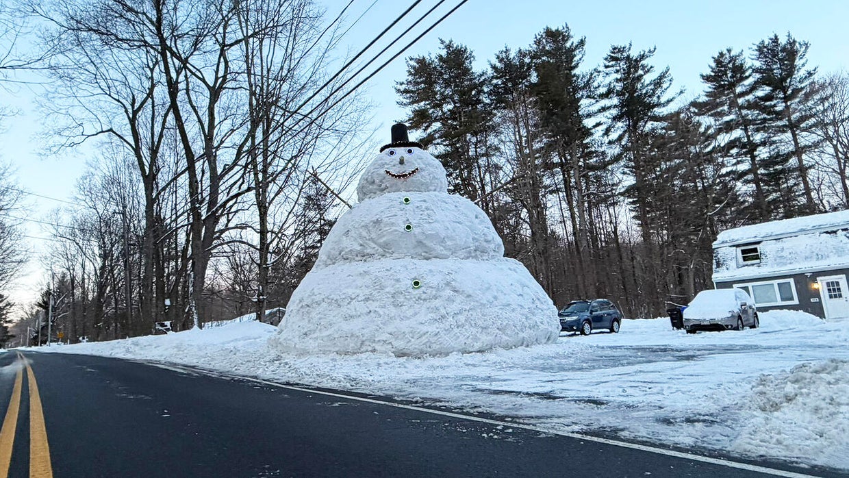 Towering 23-foot snowman now must-see attraction outside central ...