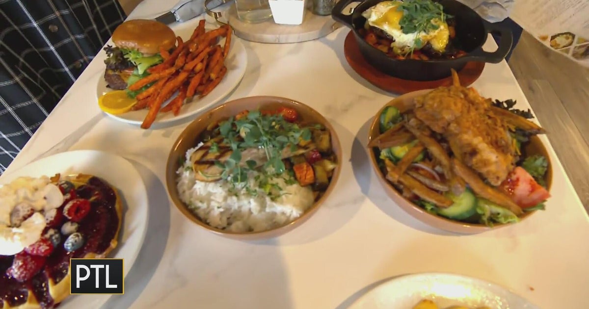Boaz gets in on the eats at Shady Elms Kitchen | PTL Diner Week 2026 ...
