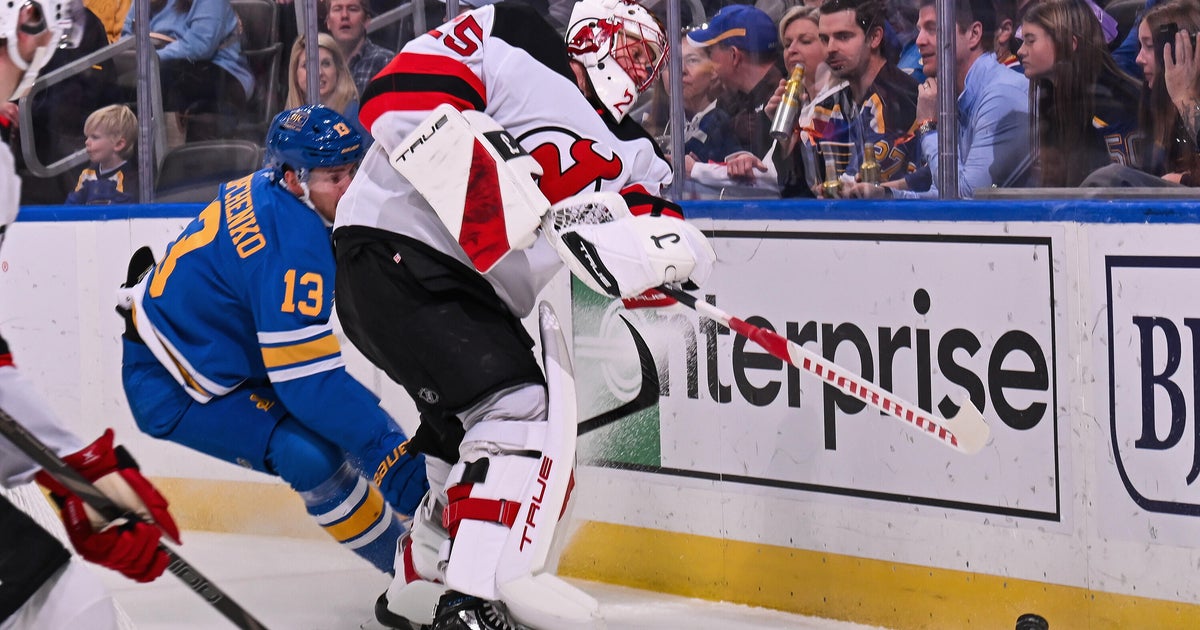 Markstrom makes 25 saves, Devils beat Blues 3-1 to end 5-game skid ...
