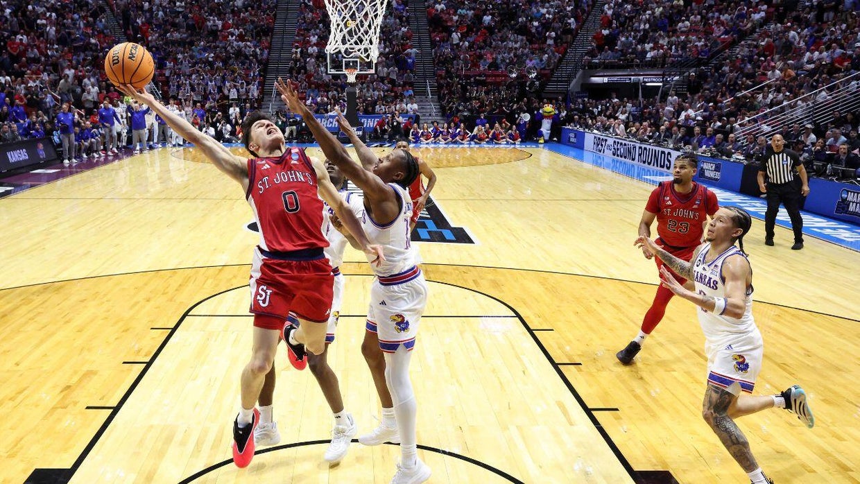 St. John's stuns Kansas on Dylan Darling's buzzer beater, moves on to ...