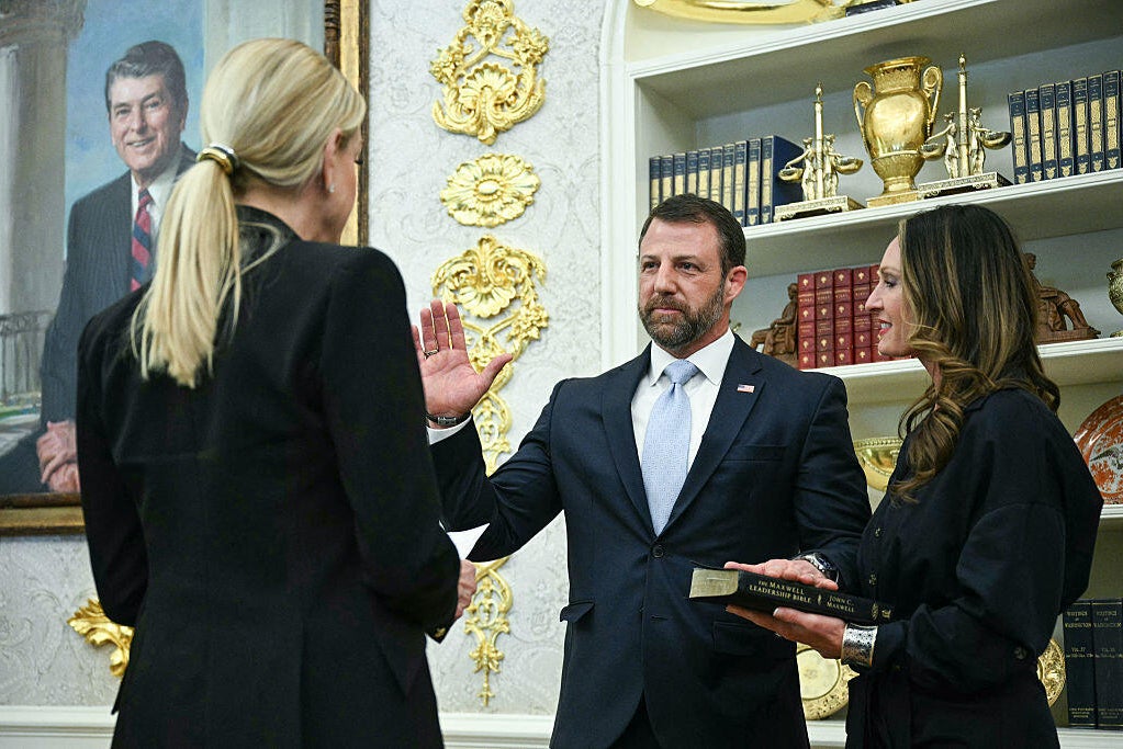 Markwayne Mullin sworn in as DHS secretary after Senate confirmation ...