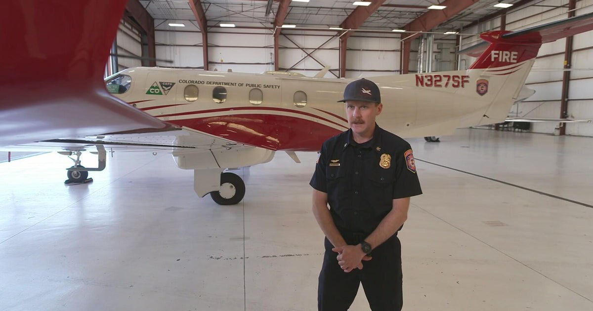 Wildfire forecasters look to Colorado airborne fleet for help - CBS ...