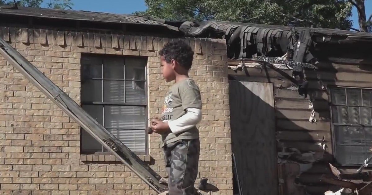 5‑year‑old alerts family to overnight East Texas house fire, helping ...